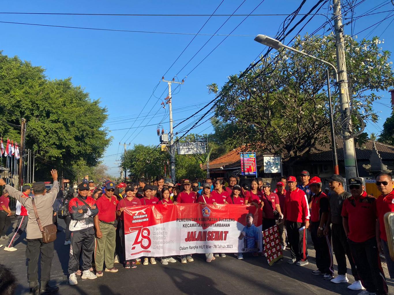 KEGIATAN JALAN SANTAI - Website Desa Kubutambahan