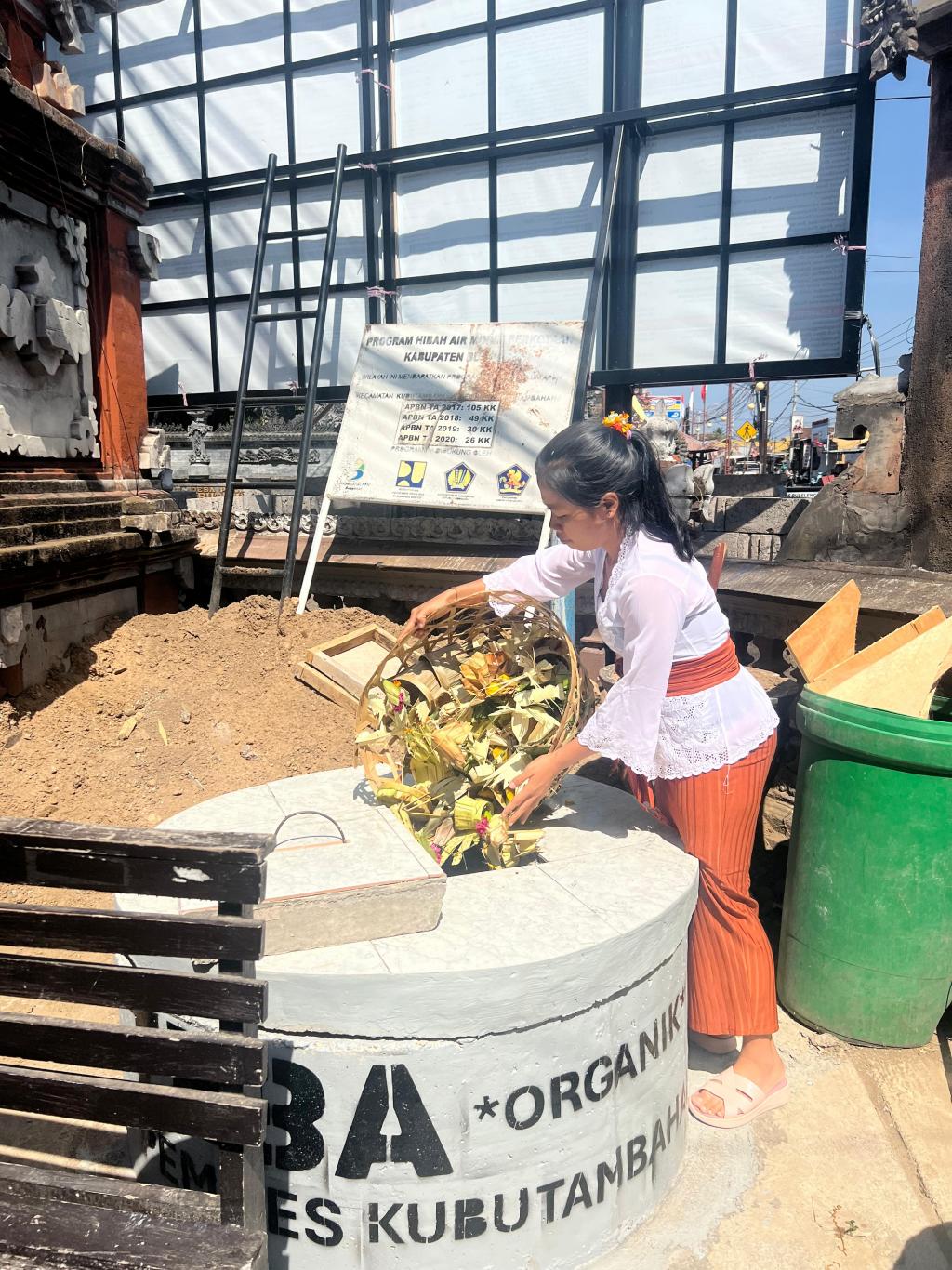 IMPLEMENTASI PENGGUNAAN TEBA MODERN - Website Desa Kubutambahan